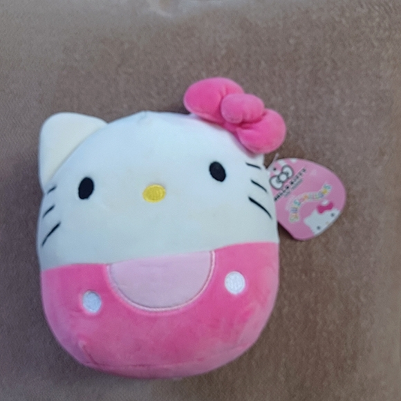 Squishmallows | Toys | Squishmallow Hello Kitty 8 Stuffed Animal Nwt ...
